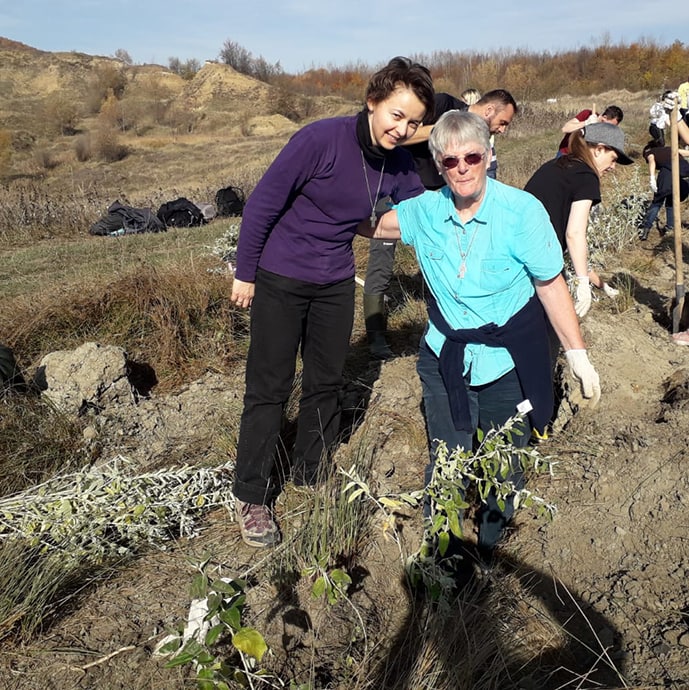 Planting Good Deeds in Romania - Fieles Compañeras de Jesús